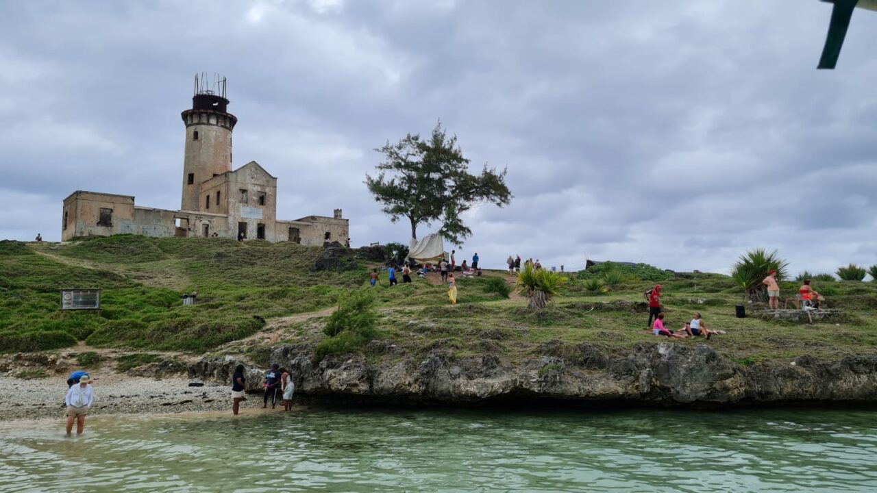 Tour du monde avec Français du monde - ADFE : programme de fin d'année ...